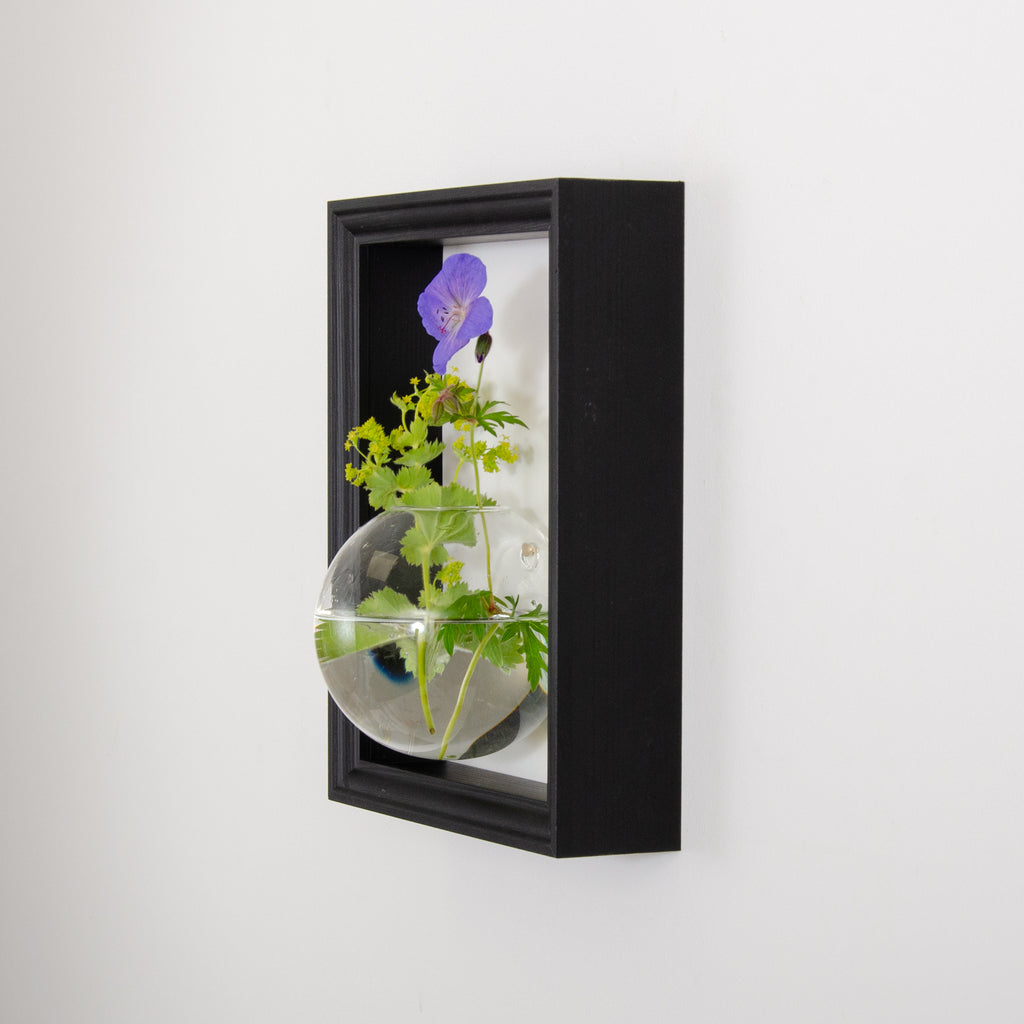 NEW! Flower vase display frame – Stag Design