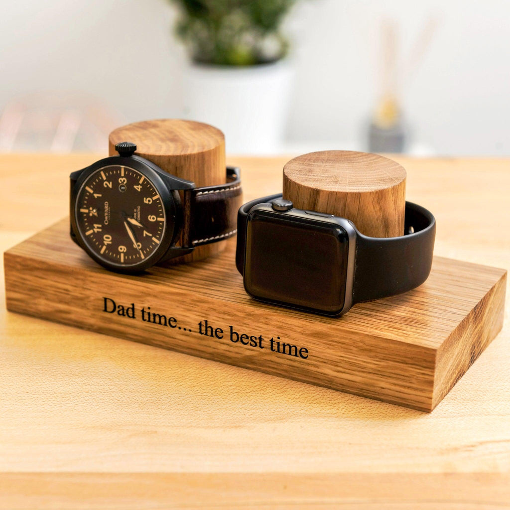 Personalised oak watch stand – Stag Design
