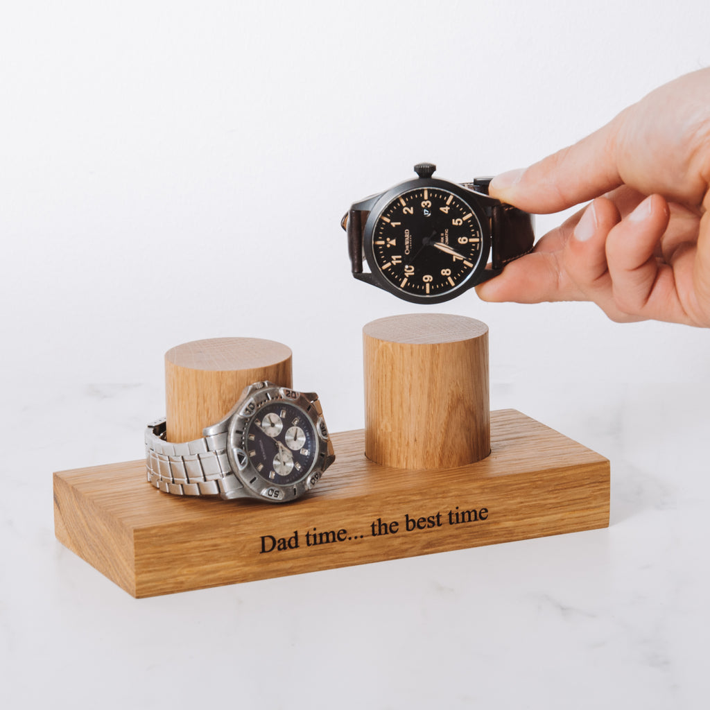 Personalised oak watch stand – Stag Design